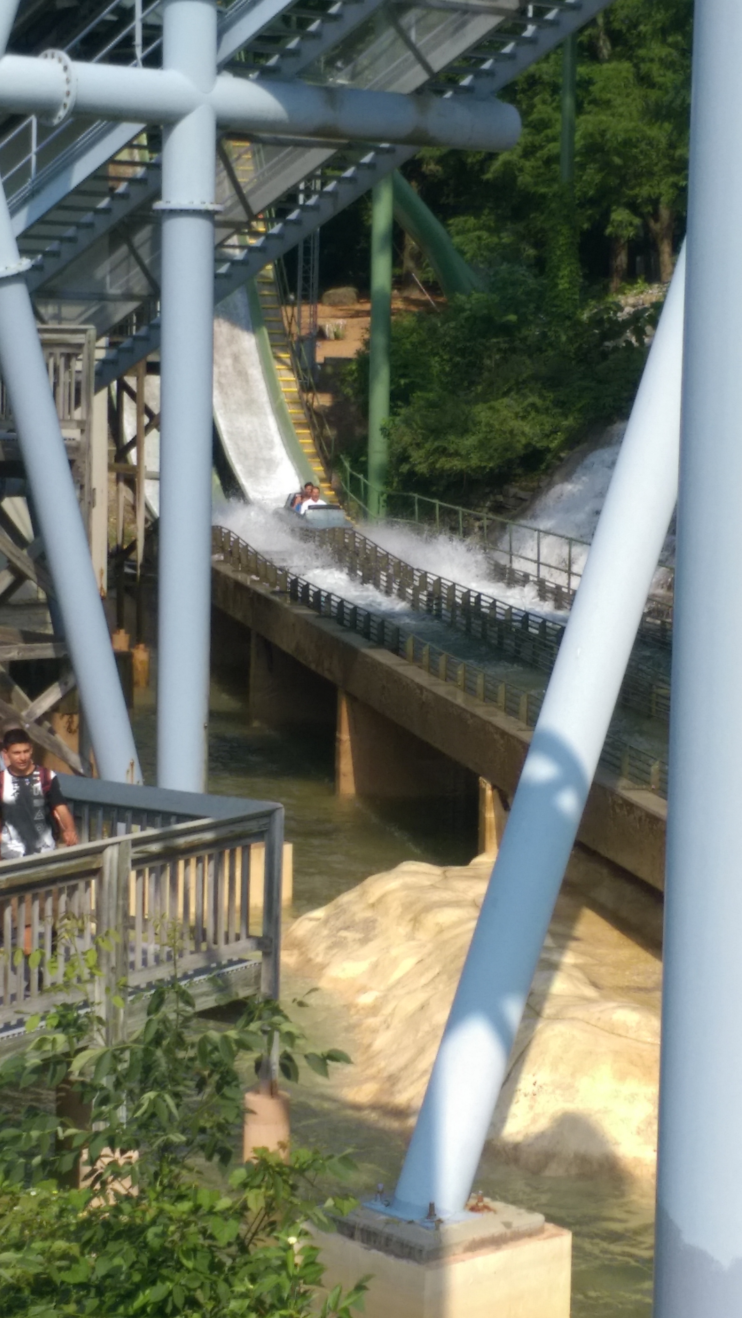 Log Flume: Part one of a wet adventure – ParkVault