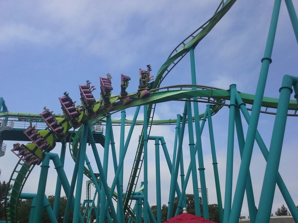 A Bird of Prey lands at Cedar Point: Part 4 of our Inverted Coaster ...