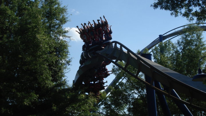 Top Gun: The Jet Coaster: Part 12 of our Inverted Coaster series ...