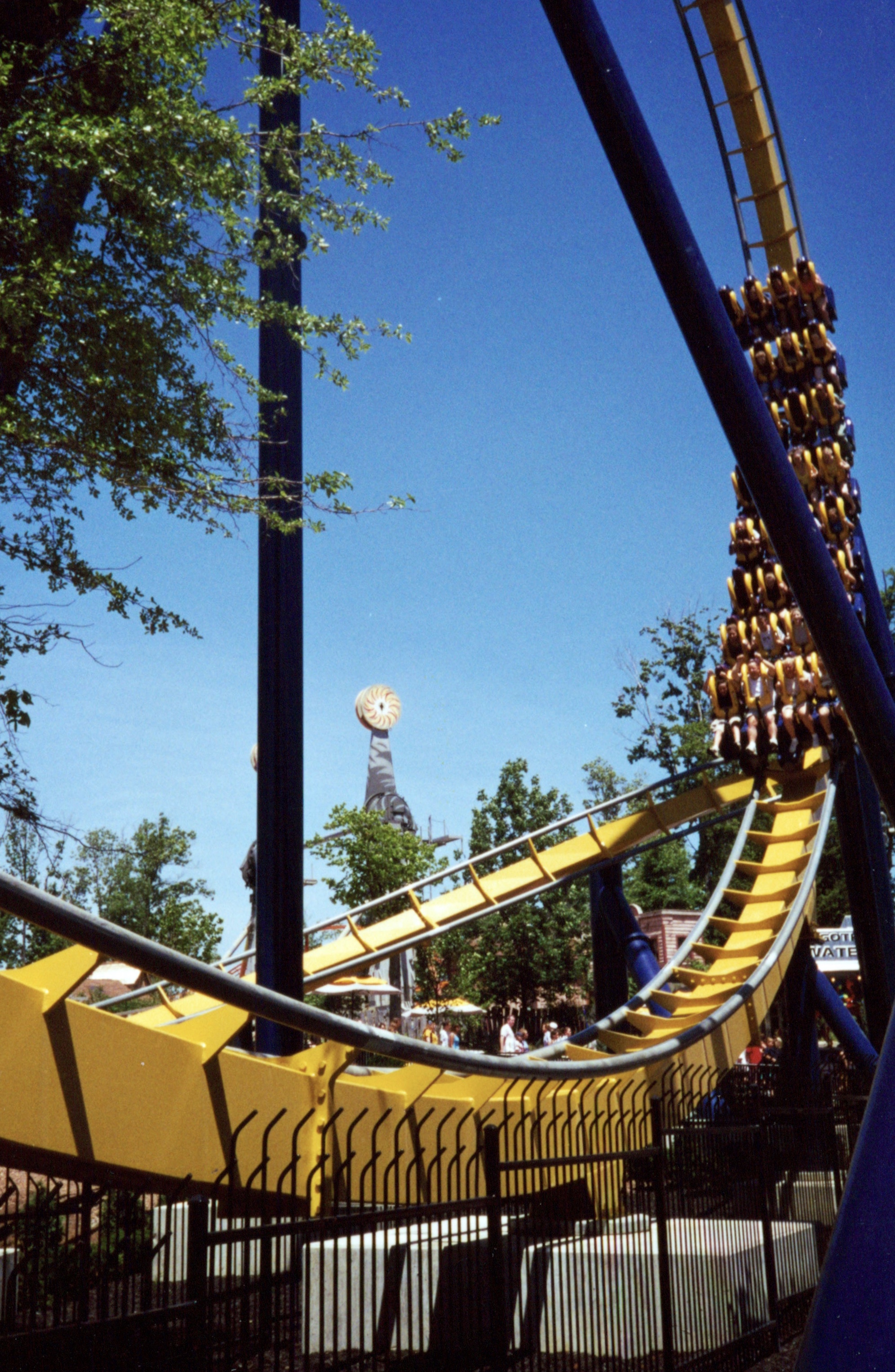 Batman Knight Flight, longest Floorless Coaster in the world : Part 5 ...