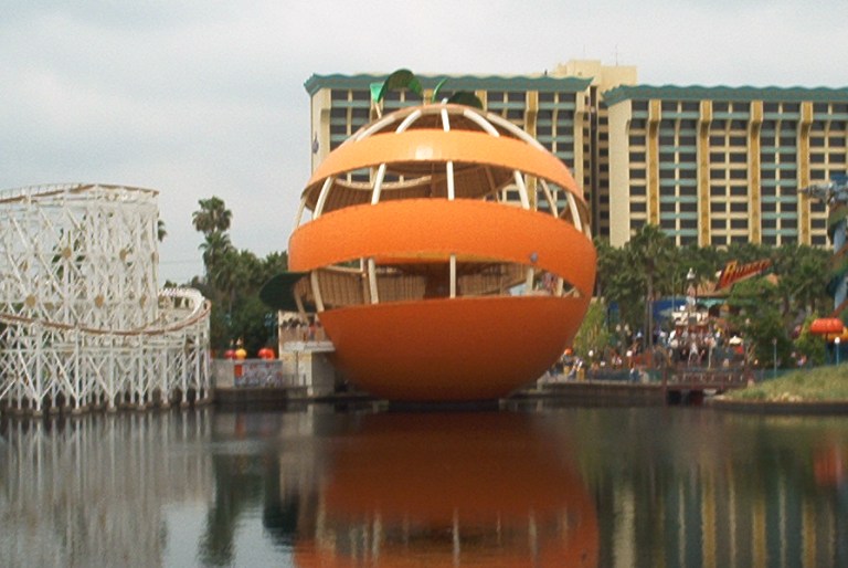 A Disney amusement park at Disney’s California Adventure : Part ten of ...